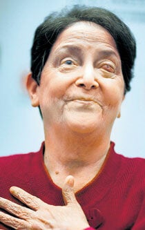 Tooth Transplanted into Eye Helps Cure Blindness