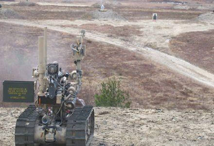 The Present and Future of Military – Talon Robot (Video)