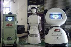More and More Thai Robots In Restaurants (video)