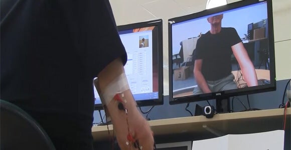 Virtual Arm Eases Amputee's Phantom Limb Pain