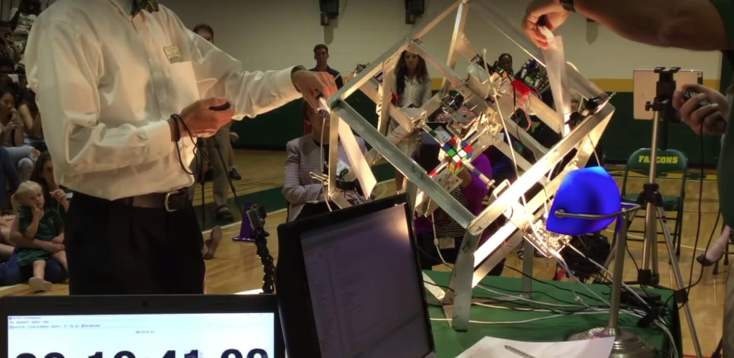 Watch This Robot Solve a Rubik’s Cube in a World Record 2.39 Seconds