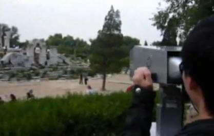 Augmented Reality Does Time Travel Tourism