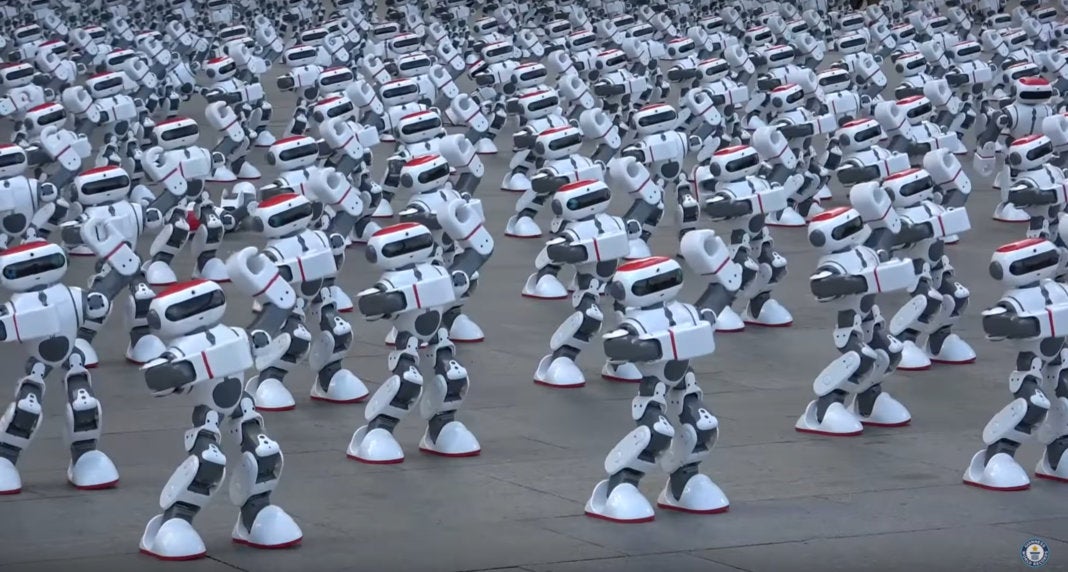 Watch These 1,069 Robots Dance Their Way to a New World Record