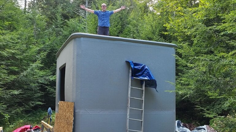 This Startup Builds Houses by Pumping Concrete Into Inflatable Forms